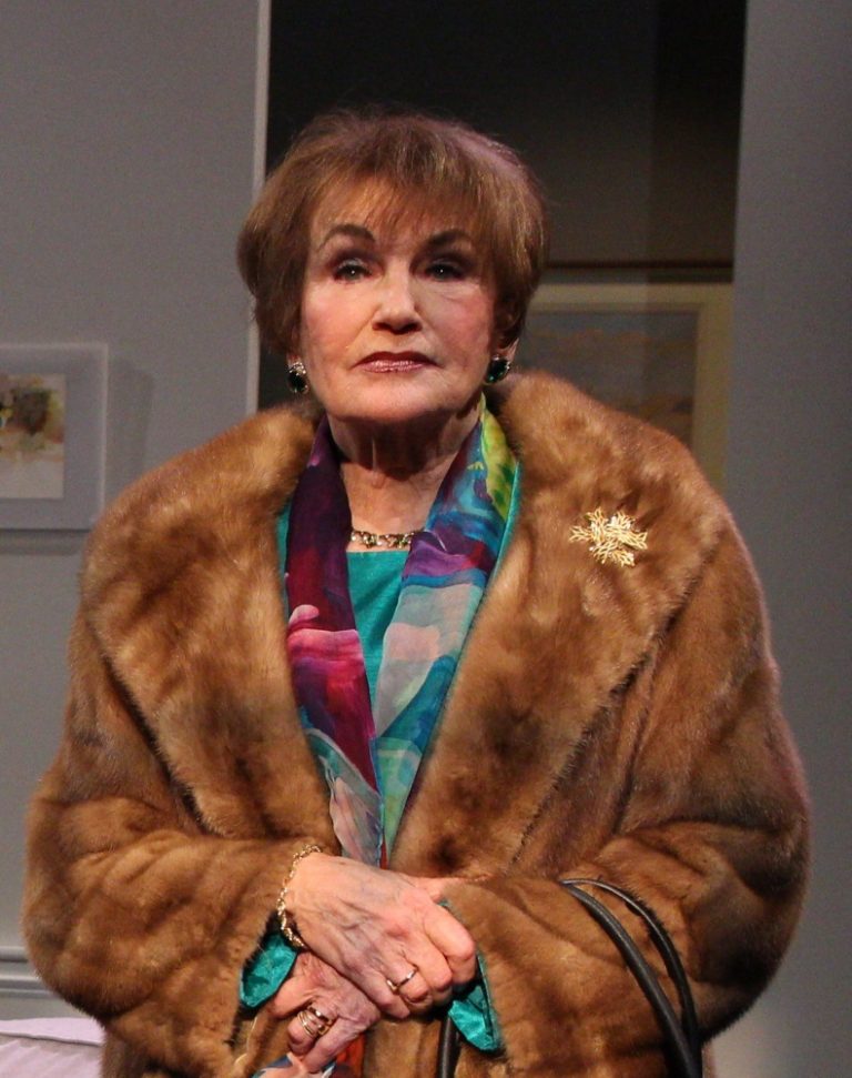 Annette Miller in Mothers and Sons, S&So, 2018 - Eloy Garcia photo ⋆ ...